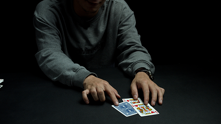 Avi Yap Presents Wormhole by Mario Tarasini – Stevens Magic Emporium